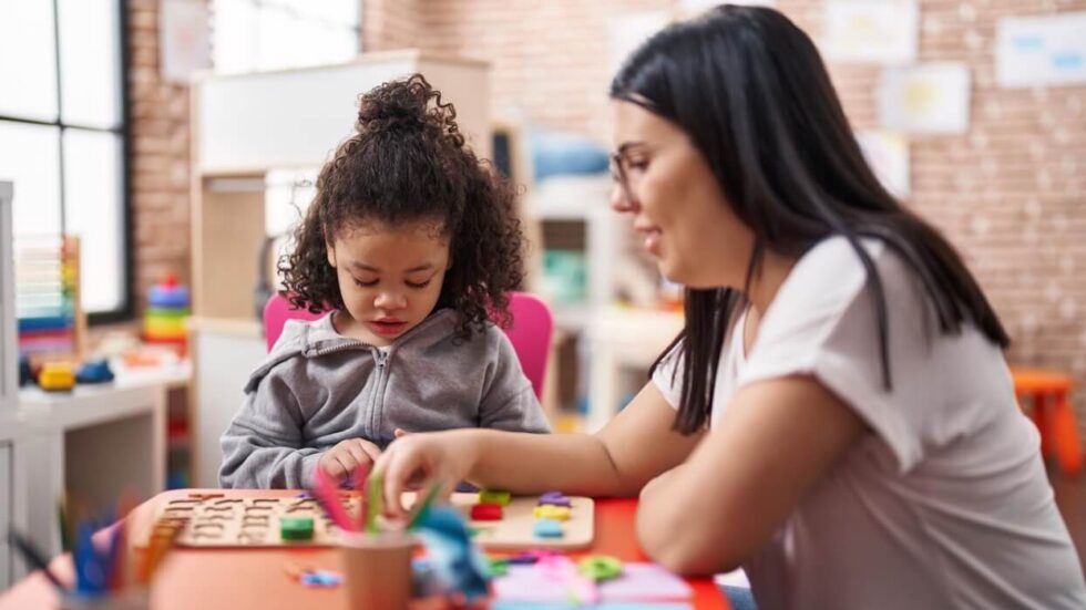 How to Become an ABA Therapist: A Step-by-Step Career Guide (Expert ...